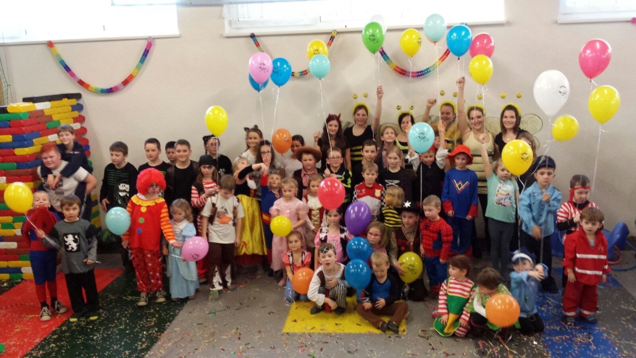 Tolle Stimmung beim Faschingsfest im Dorfzentrum Heinreichs - Waidhofen ...