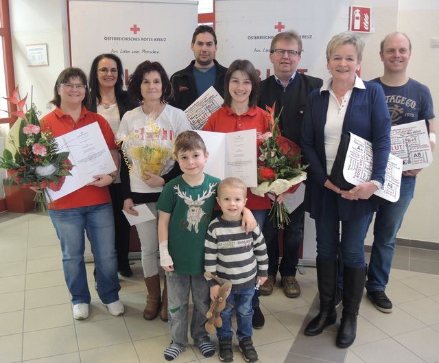 Ilse Denk ist 7.500. Blutspenderin in Lichtenau - Krems