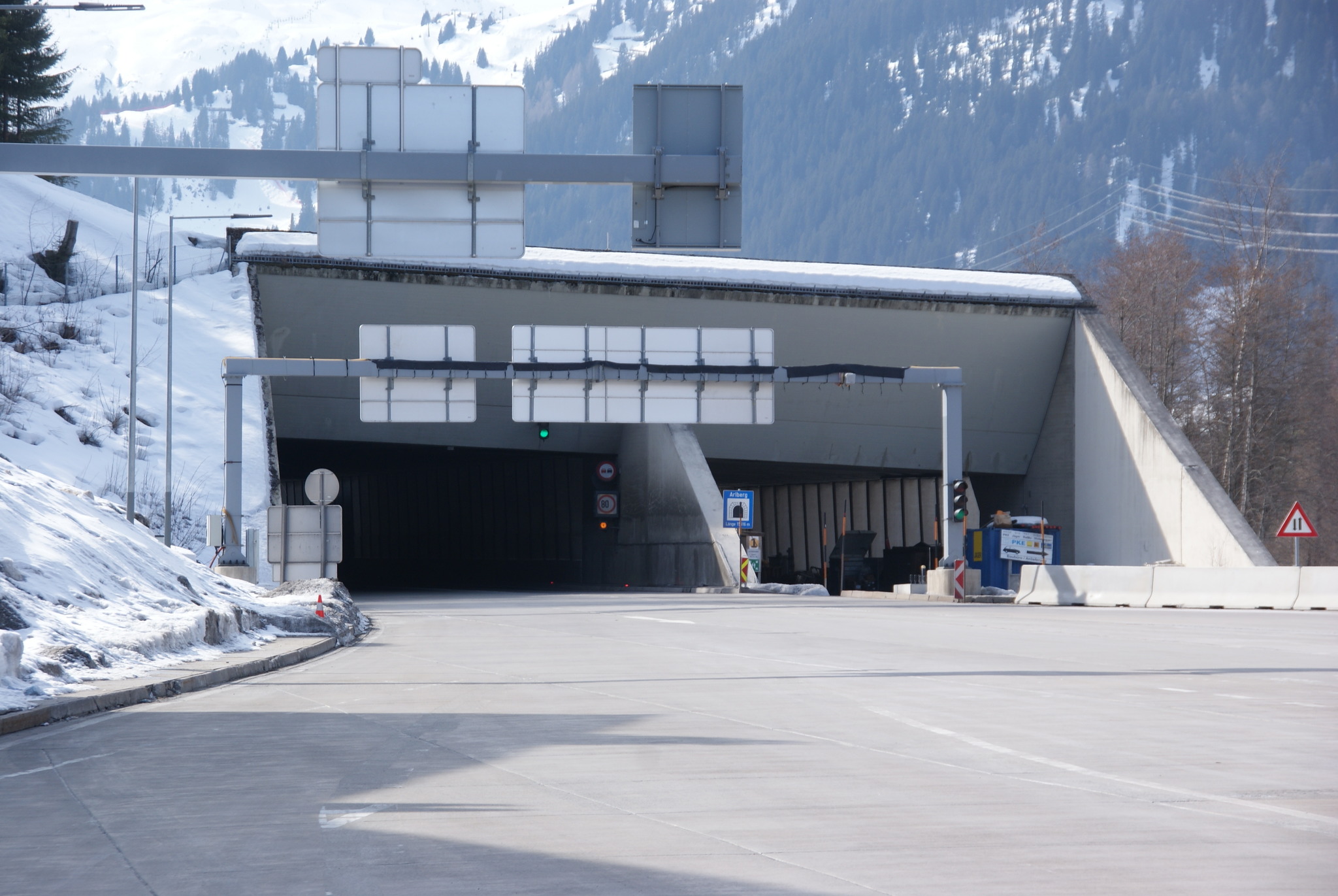 Arlbergtunnel: Freie Fahrt in der Nacht - Landeck