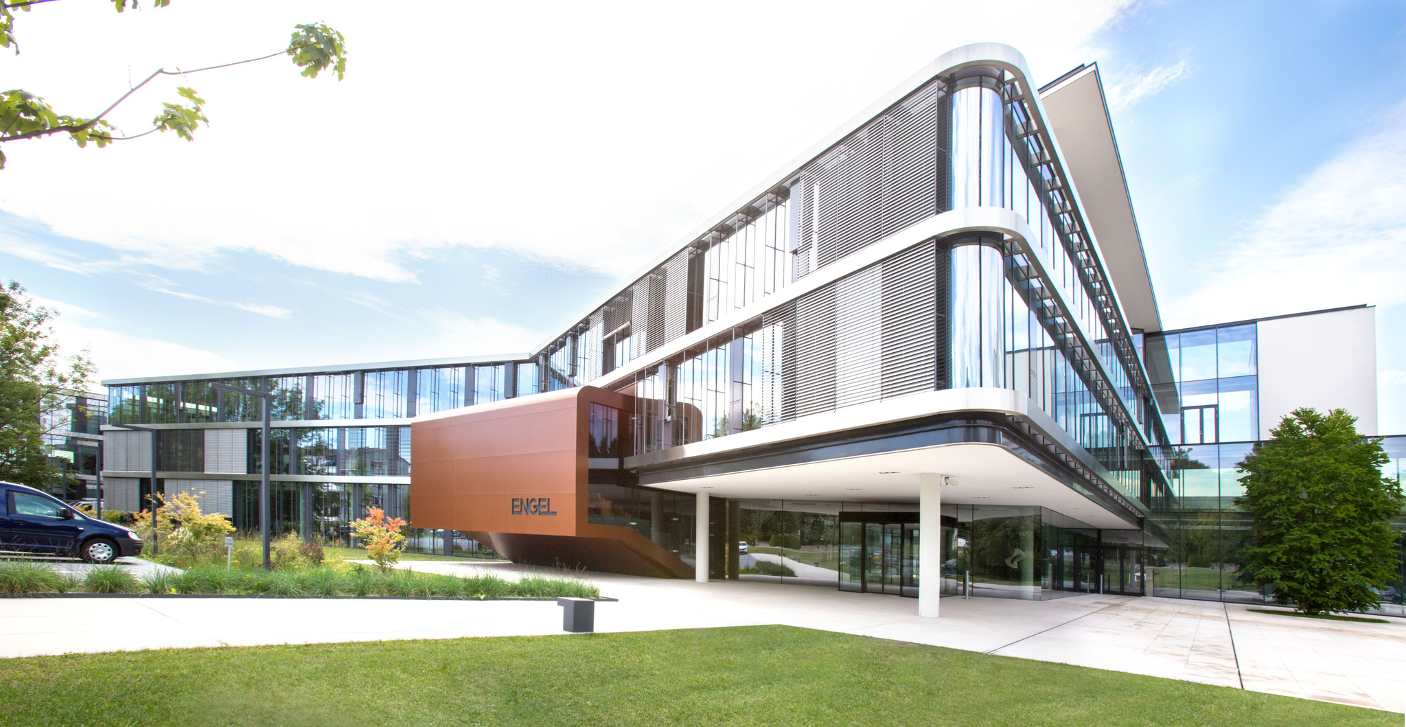 Engel baut auch in Schwertberg und St. Valentin aus - Perg