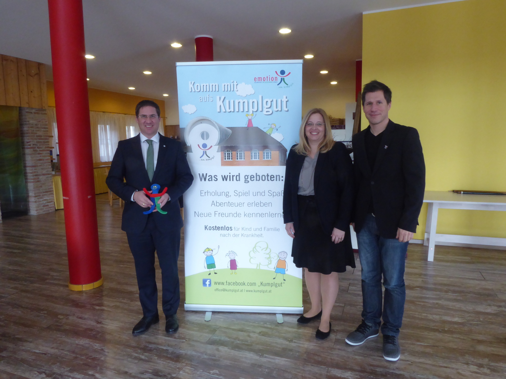 Bürgermeister Dr. Andreas Rabl und Sozialstadträtin Christa Raggl ...