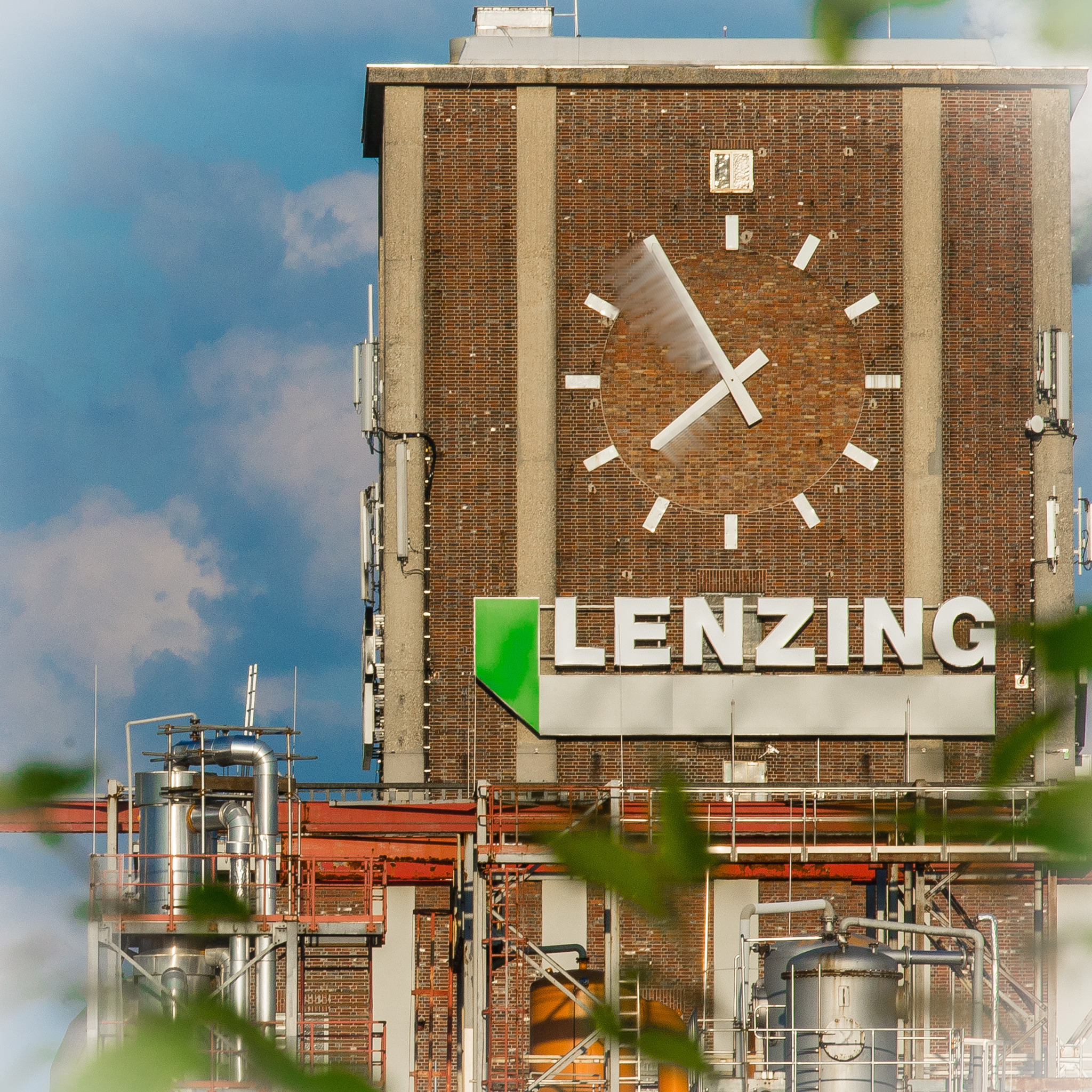 Lenzing AG: Sonderdividende soll erhöht werden - Vöcklabruck