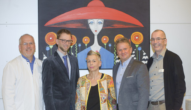 Kunterbunte Werke von Michaela Dornauer im REHA Zentrum Münster - Kufstein