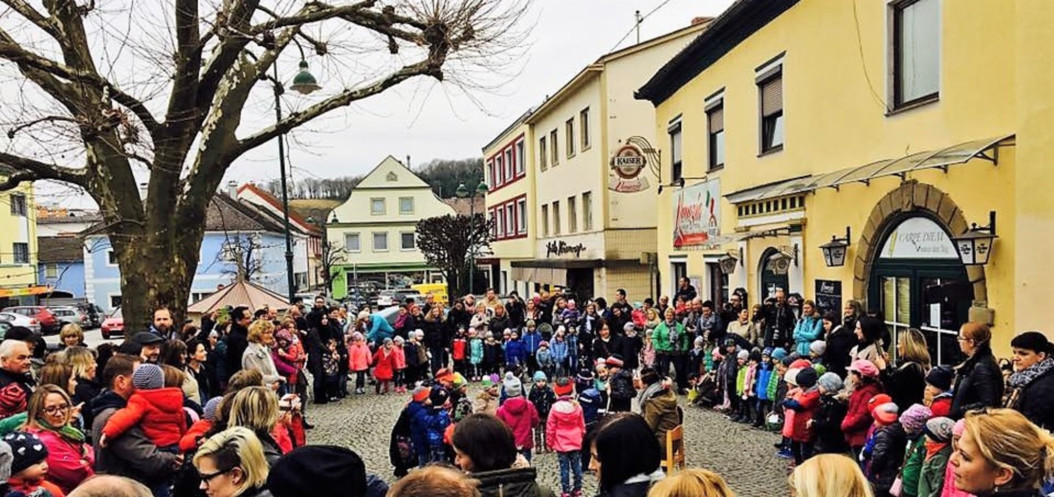 Kindergarten BUNTE WELT begrüßt den Frühling! - Perg