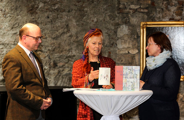 Die Stadtmauer und die "Schwarzen Weiber" - Wiener Neustadt