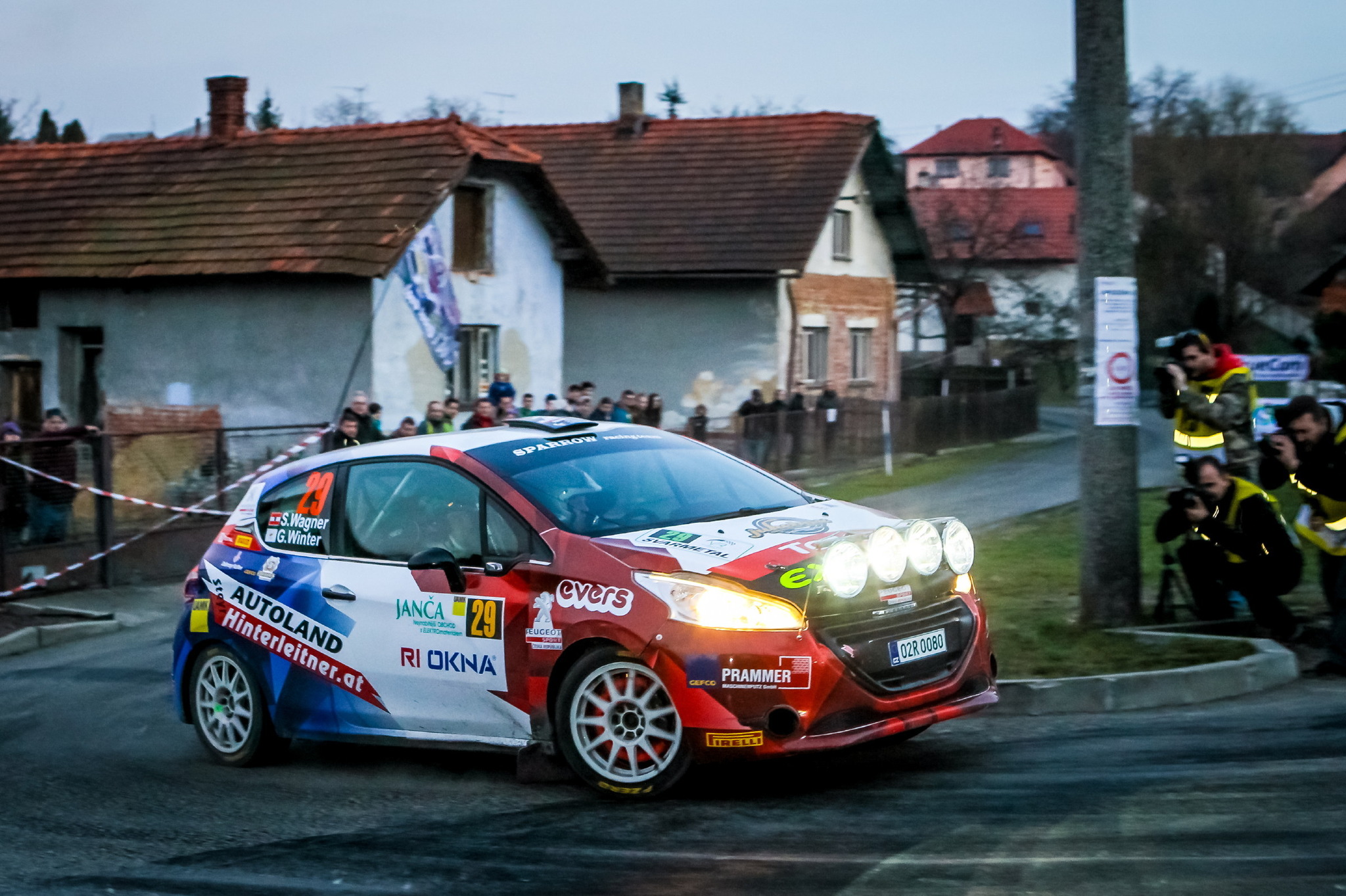 Simon Wagner feiert siegreichen Auslandseinstand - Perg