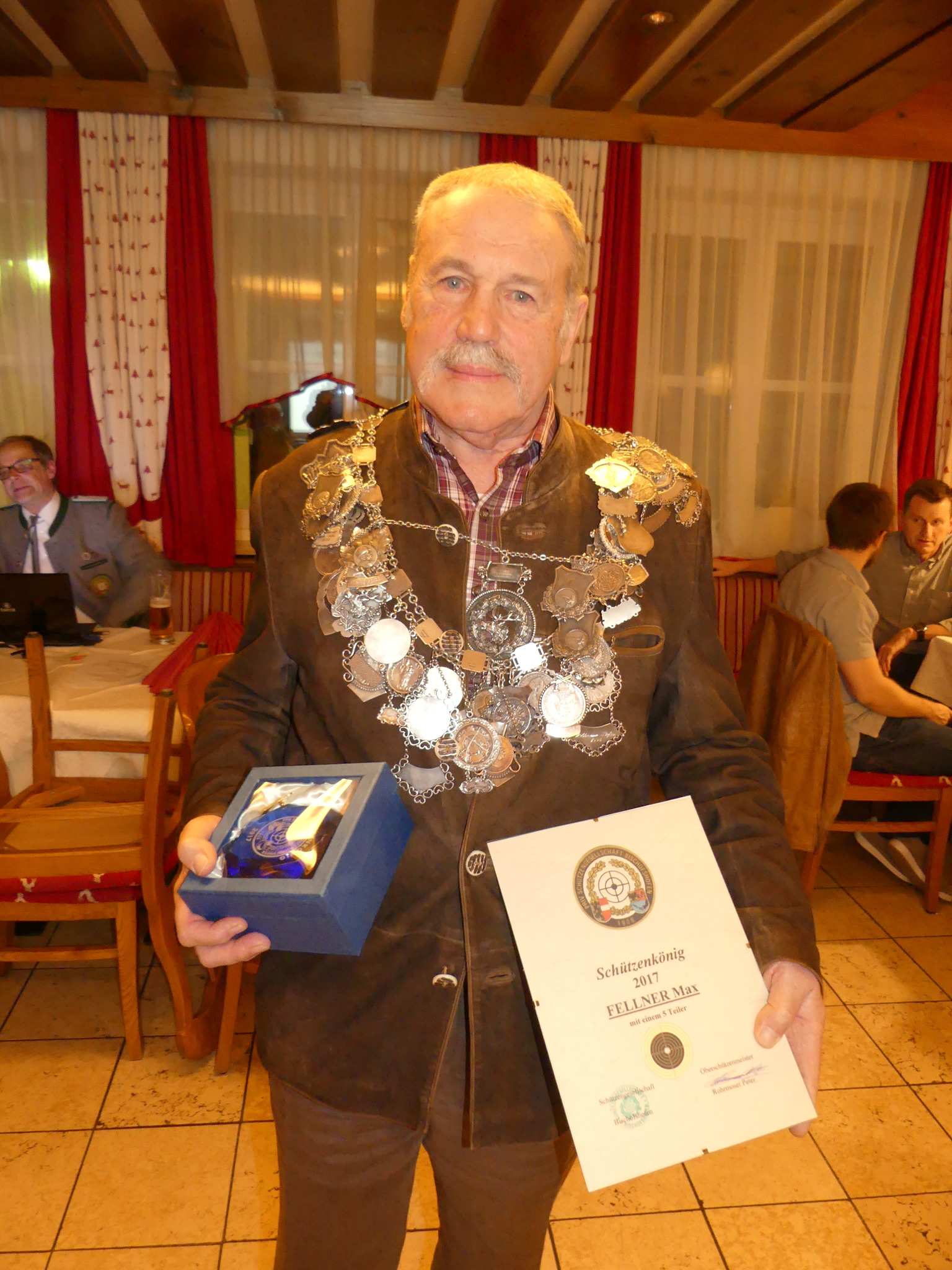 Max Fellner krönt sich zum Schützenkönig von Bischofshofen - Pongau