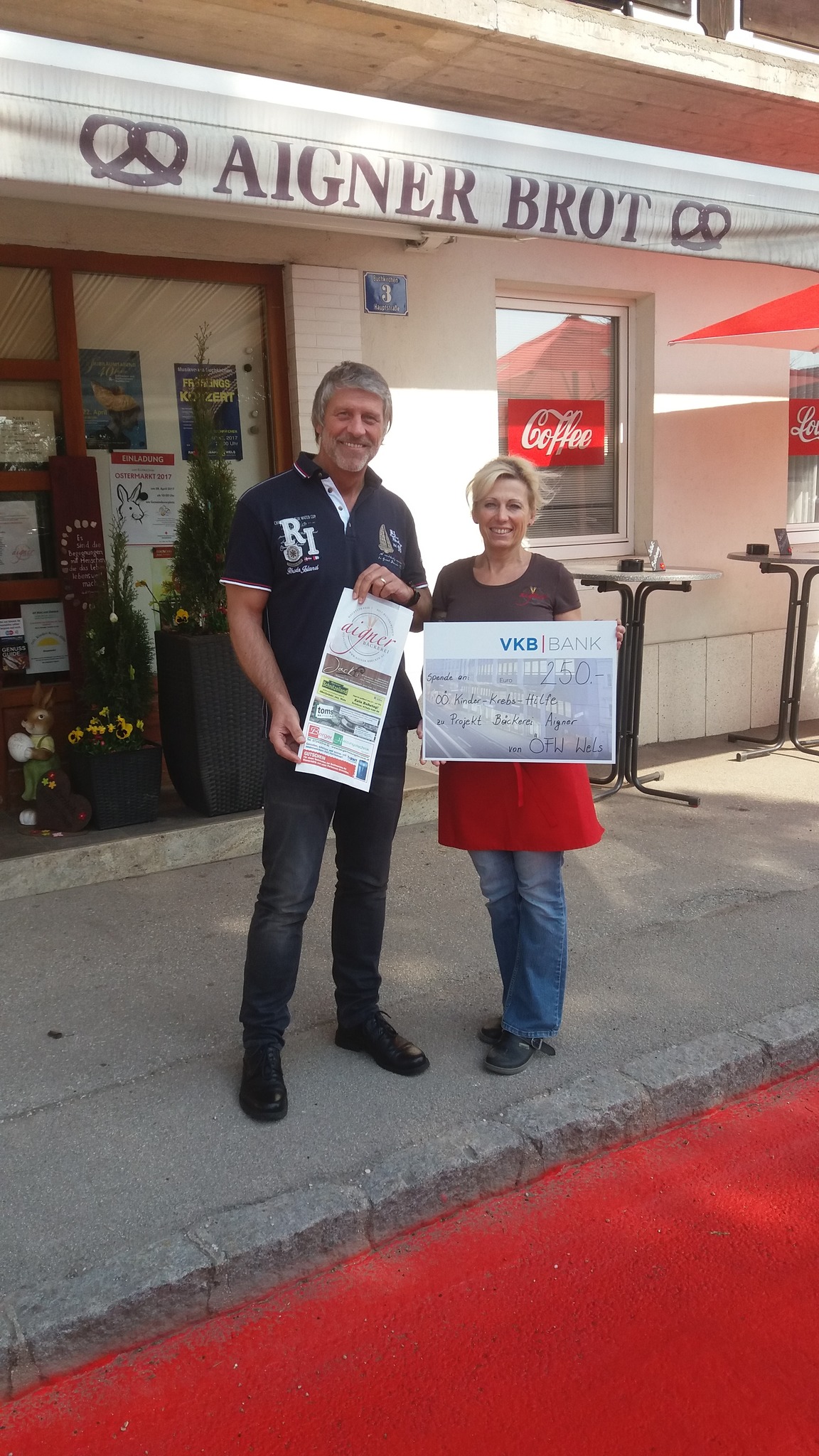 Bäckerei Aigner und ÖFW spendeten an Kinderkrebshilfe - Wels & Wels Land