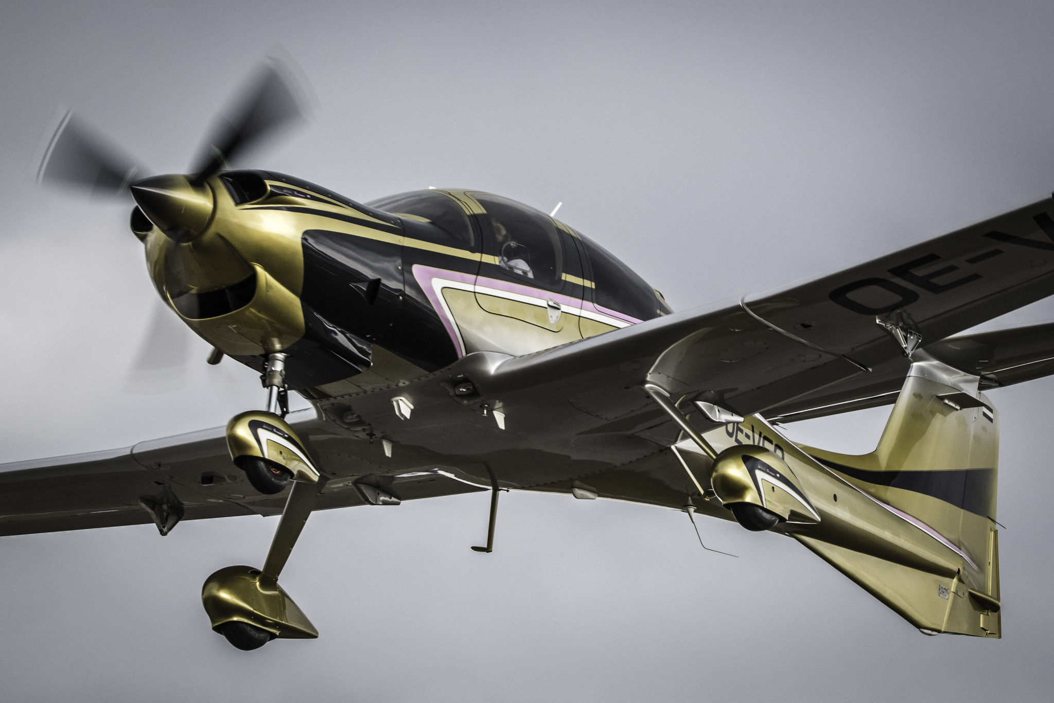 Diamond Aircraft stellt neue DA50-V vor - Wiener Neustadt