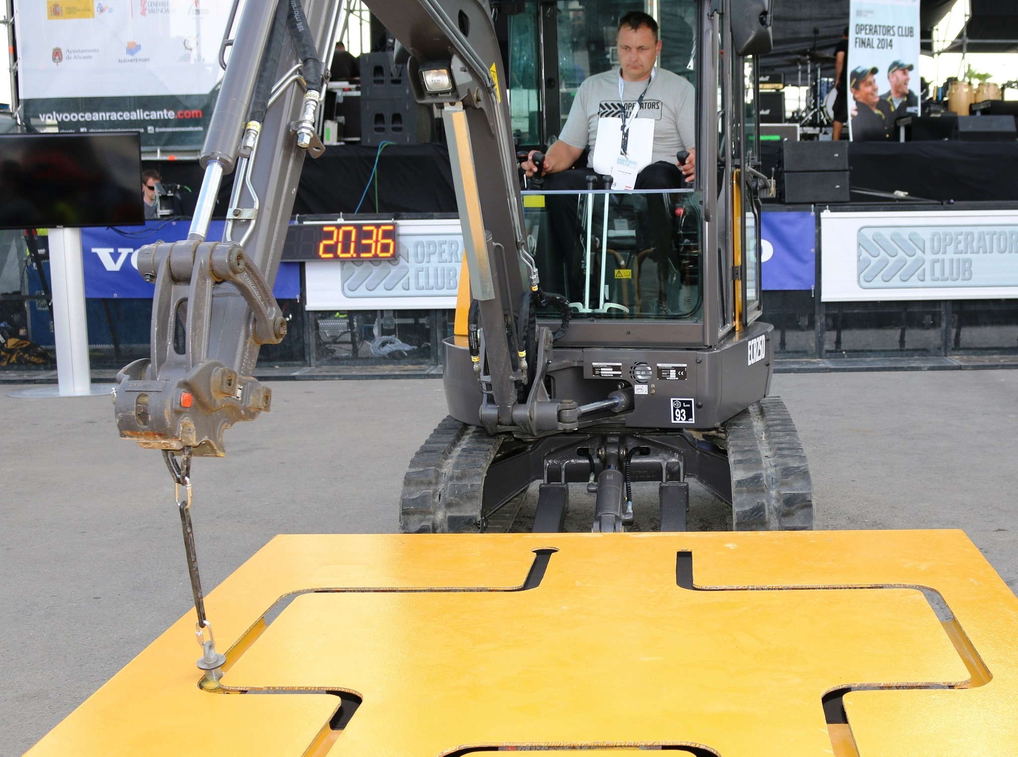 Durchstarter der Woche: Beruflich am "baggern" - Krems