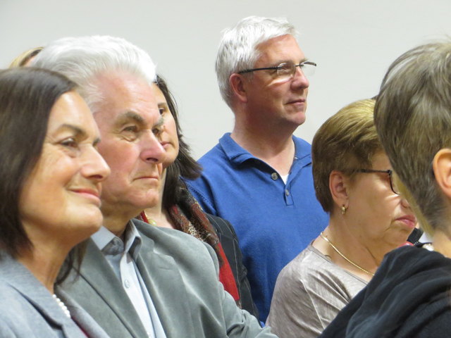 Maria Decker stellt im evangelischen Gemeindesaal Eltendorf aus ...