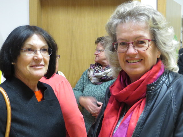 Maria Decker stellt im evangelischen Gemeindesaal Eltendorf aus ...