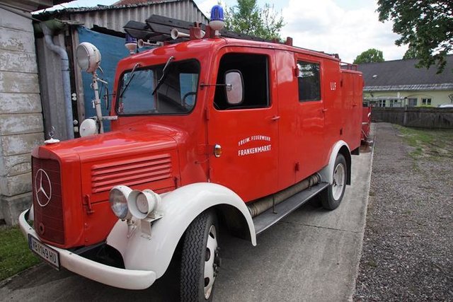 Feuerwehr-Oldtimer auf Ausfahrt - Steyr & Steyr Land