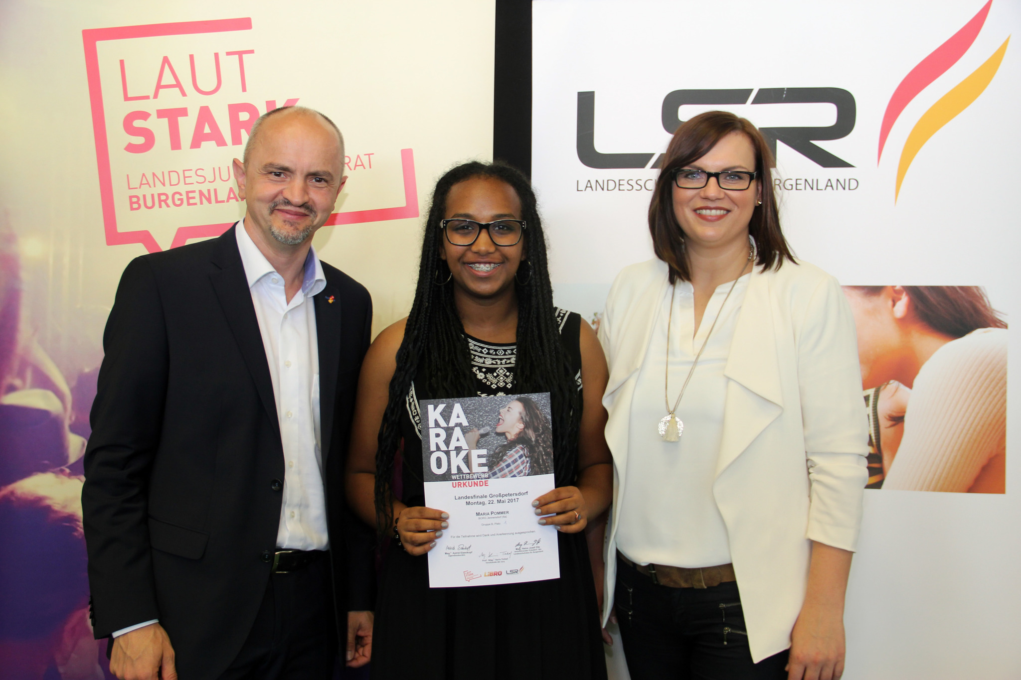 Jennersdorferin Maria Pommer siegt bei Karaoke-Landeswettbewerb ...