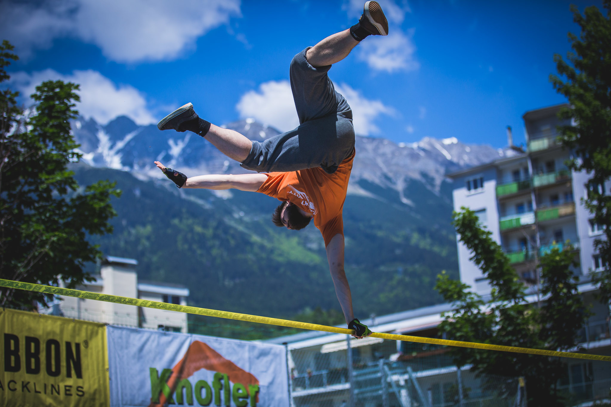 Slackline-Profis zeigten ihre Tricks - Innsbruck