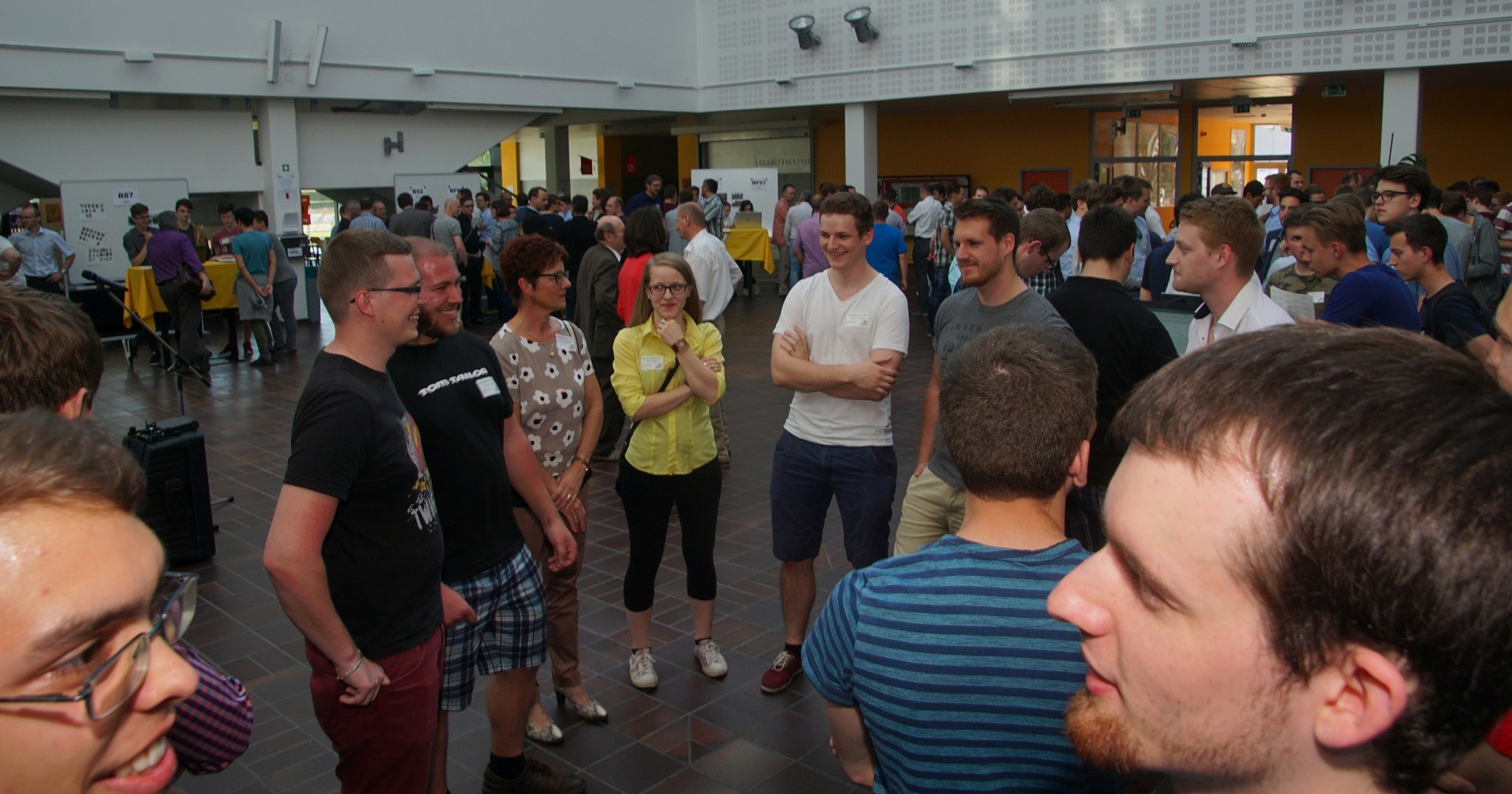 Netzwerkstatt der HTL Hollabrunn Elektronik und Technische Informatik ...