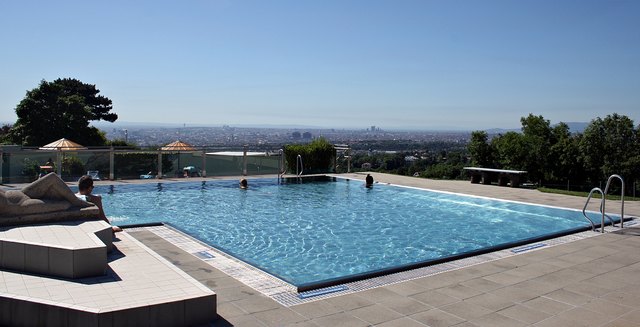 Krapfenwaldlbad: Hoch über Wien Herz und Seele baumeln lassen - Döbling