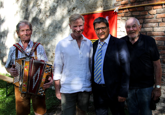 Rotes Fest im Reckturm-Zwinger - Wiener Neustadt