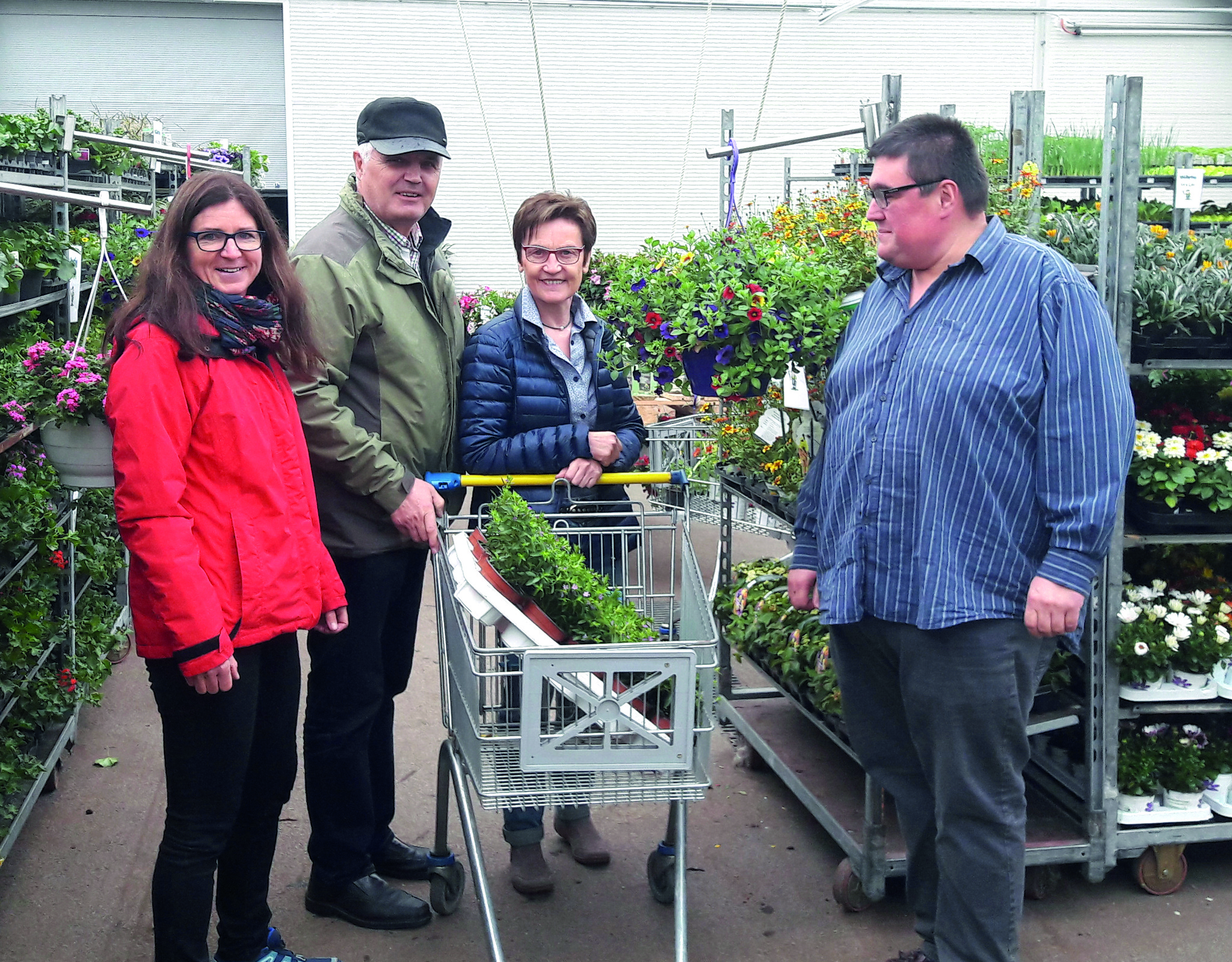 Blumenausgabetag - eine Aktion der Marktgemeinde Wallern/Tr ...