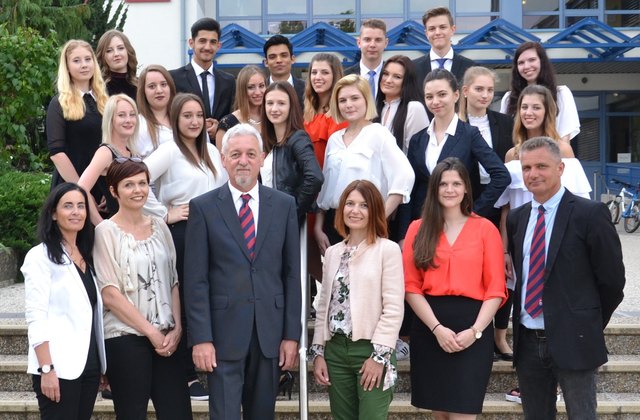 Absolventen der Handelsschule Oberpullendorf 2017 - Oberpullendorf