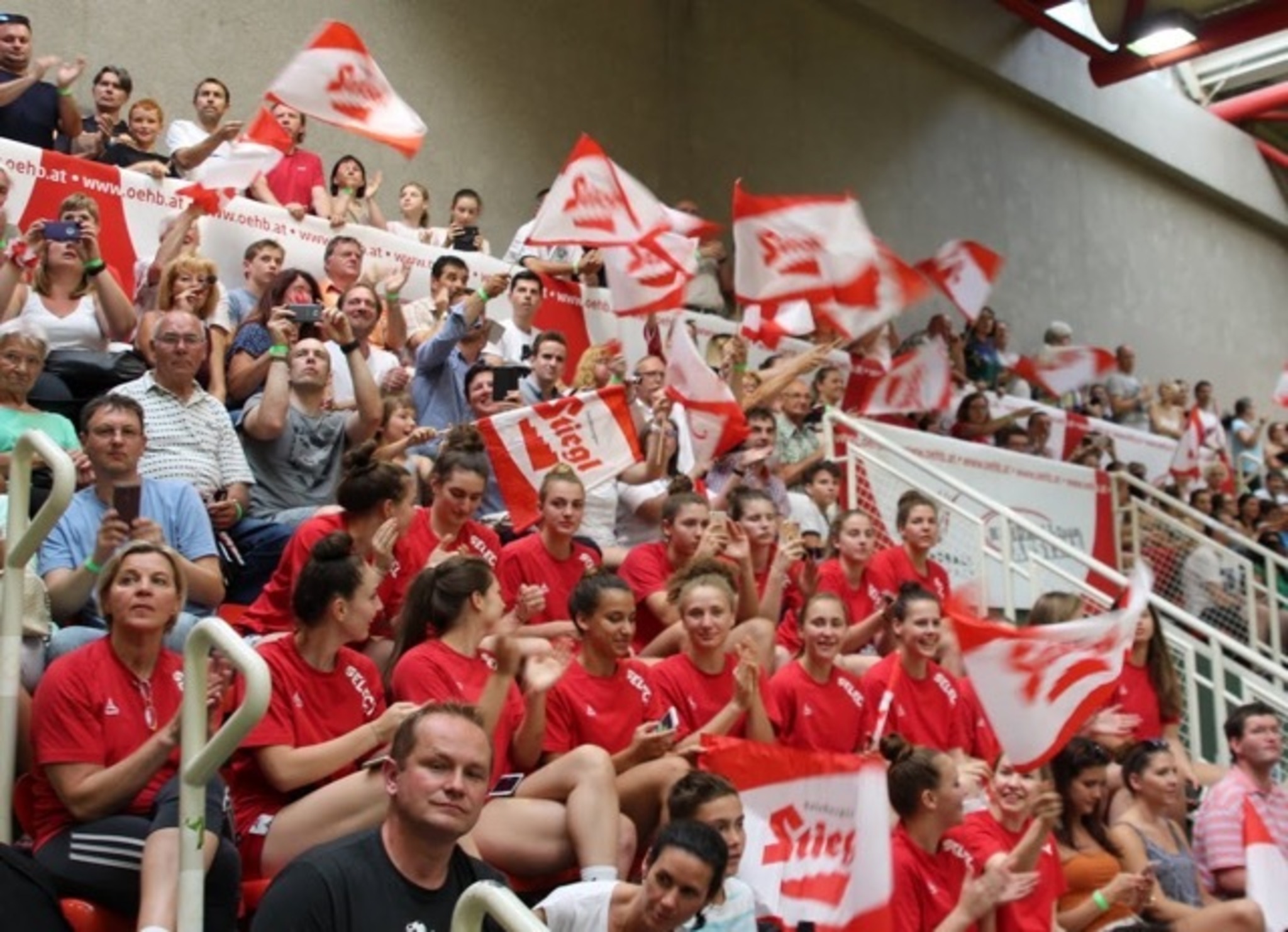 Sportstadt Stockerau - Handball Damen WM Play Off Spiel als gelungener ...