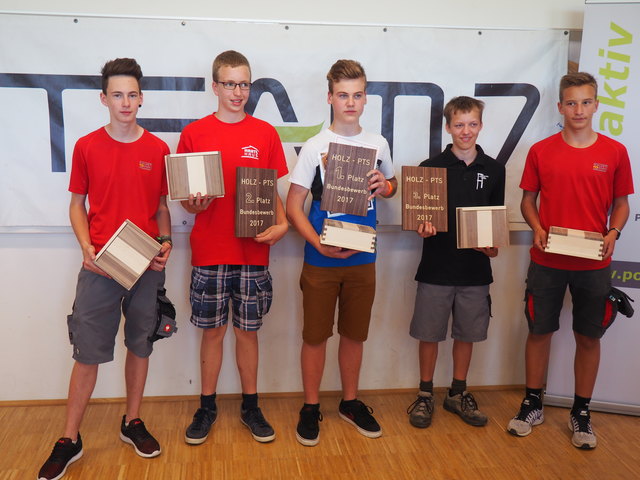 Schüler der PTS Birkfeld erfolgreich - Weiz