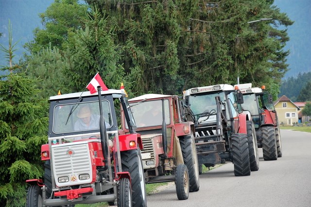 MIT VIDEO: STEYR Treffen und Segnung in Unterort bei Bleiburg - Völkermarkt
