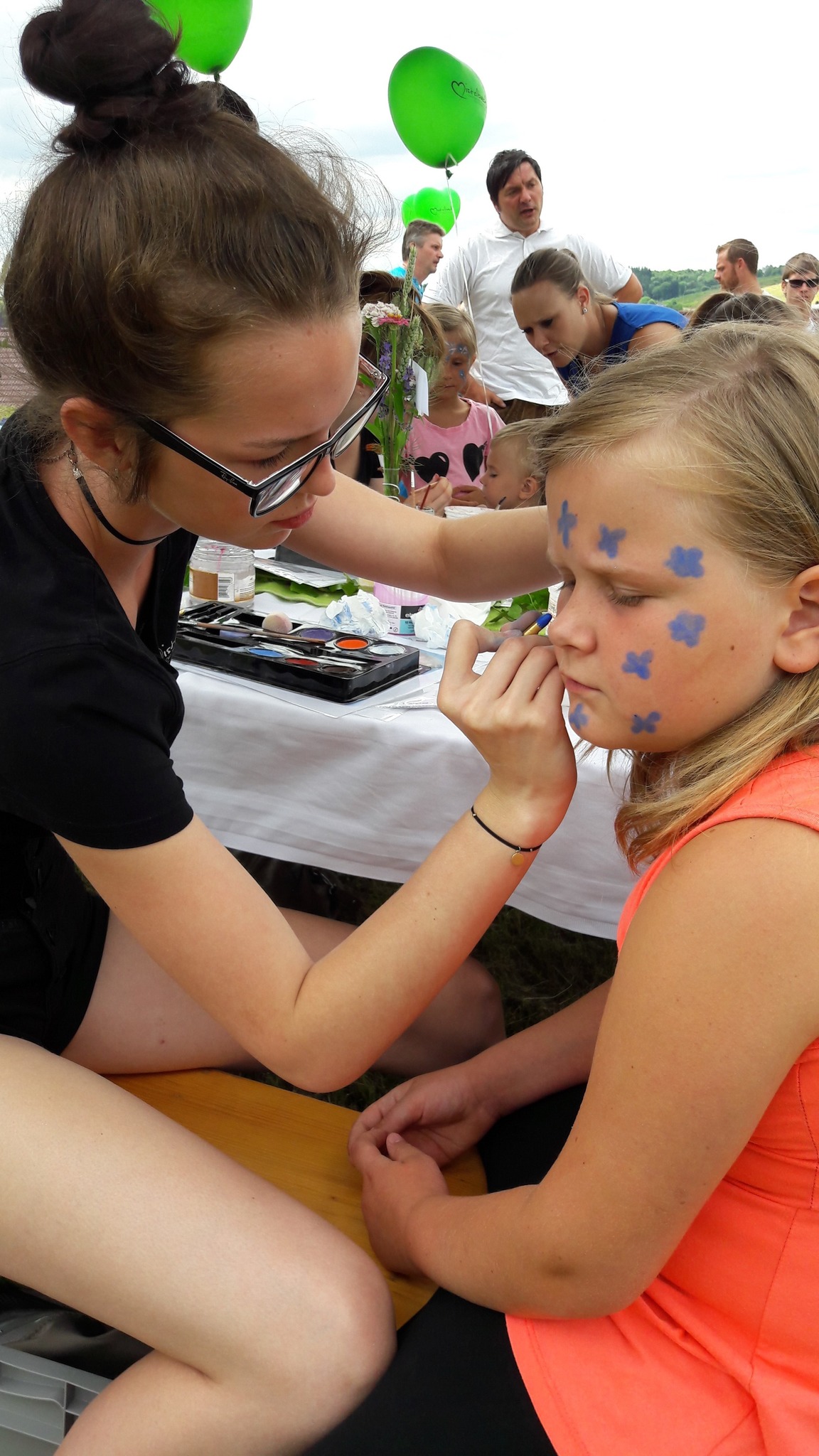 Fachschule Mistelbach – Kinderschminken und Kirscheneis heiß begehrt ...