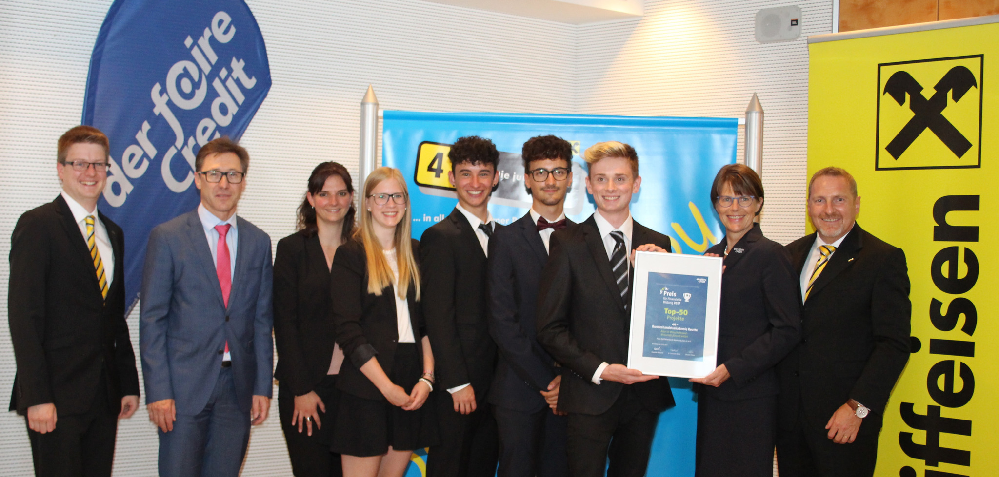 HAK Reutte erhielt Preis für "Finanzielle Bildung" - Reutte