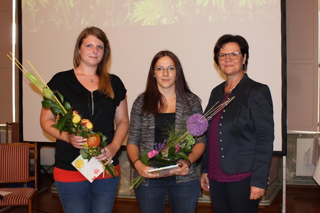 Erste Maturantinnen der Fachschule Vorau - Hartberg-Fürstenfeld