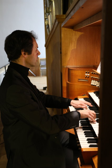 Michael König gibt Orgelkonzert in Ötztal-Bahnhof - Imst