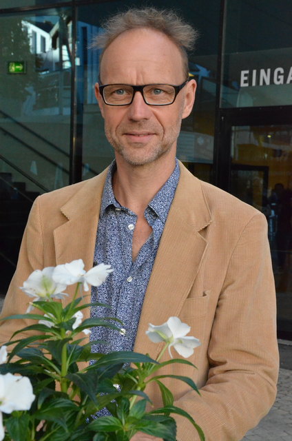 Grotesker Befindlichkeitskontext im Telfer Rathaussaal - Telfs