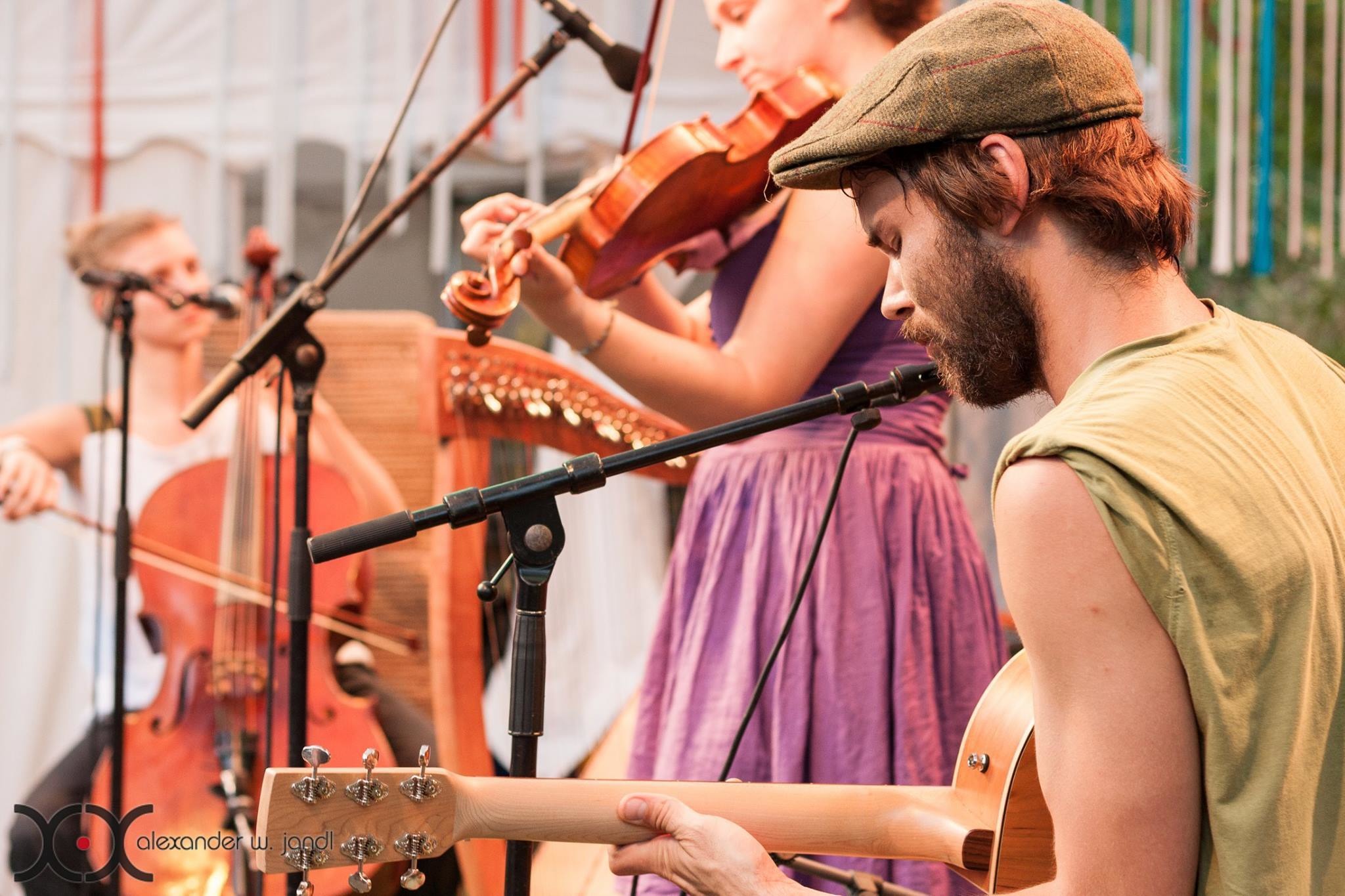 "Rock das Dach" beim Wirt am Graben - Linz