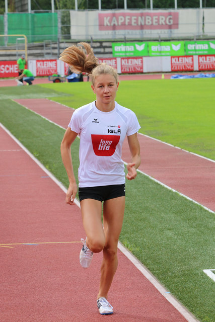 Anna Baumgartner holt zweimal Gold - Wels & Wels Land