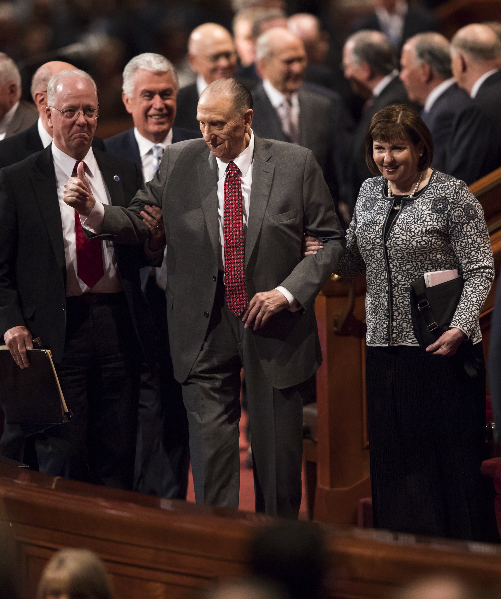 Mormonen-Prophet Thomas S. Monson feiert seinen 90. Geburtstag - Innsbruck