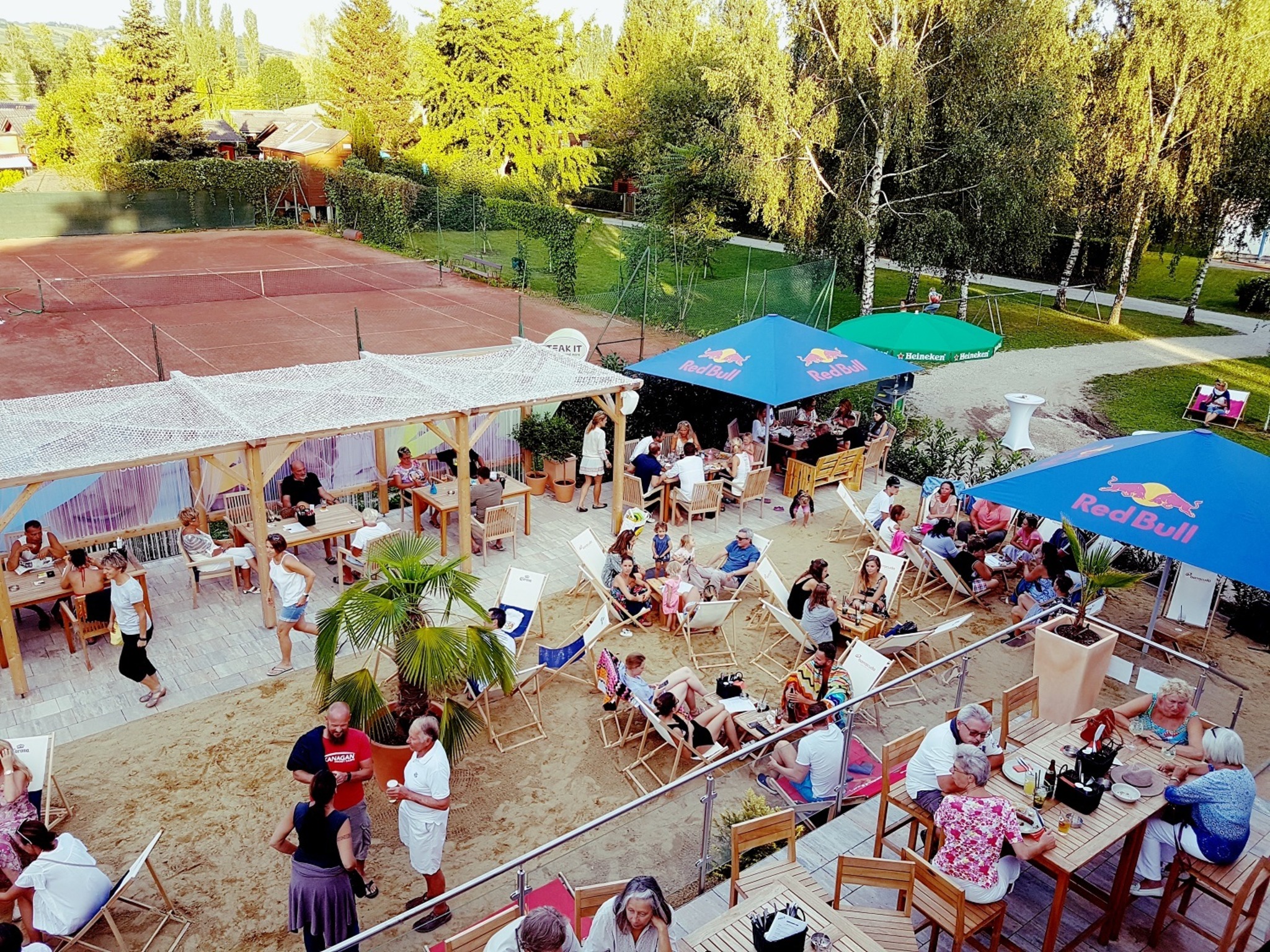 Summer Closing Party im Barracuda Resort – Zurück in den Urlaub ...