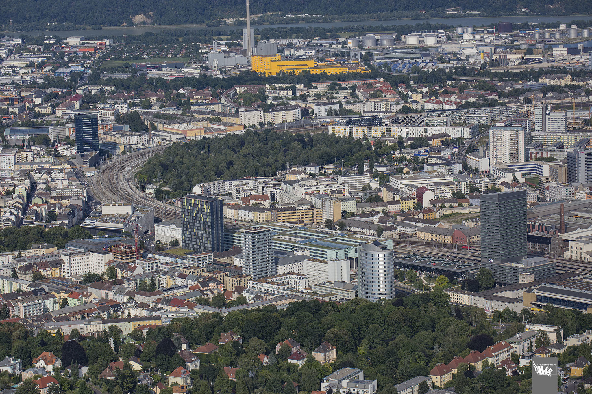Deep Space LIVE: Linz nun im Rundflug genießen - Linz-Land
