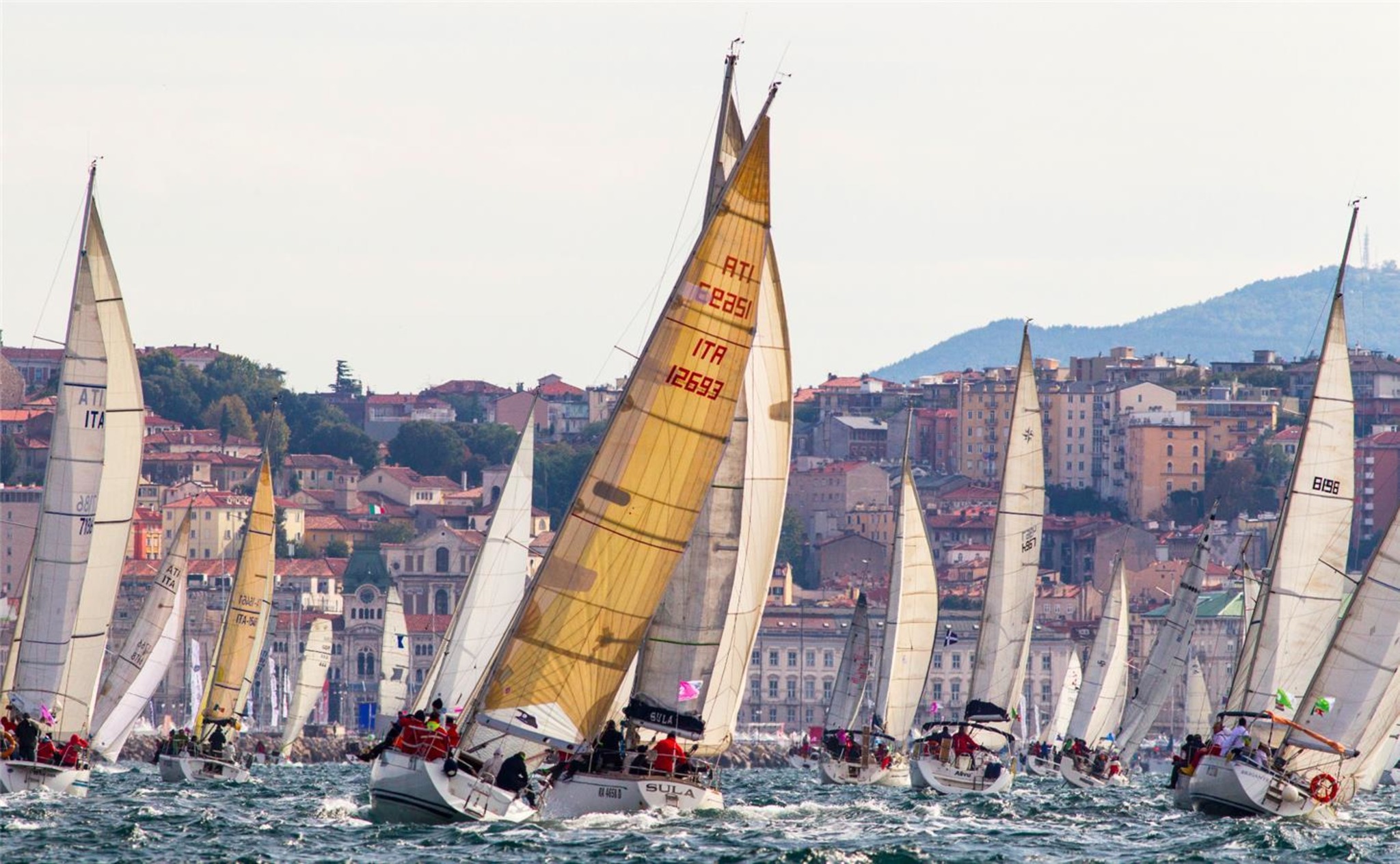 Alpen Adria Tipps: Größte Segelregatta in Triest und Kreativ-Markt in ...
