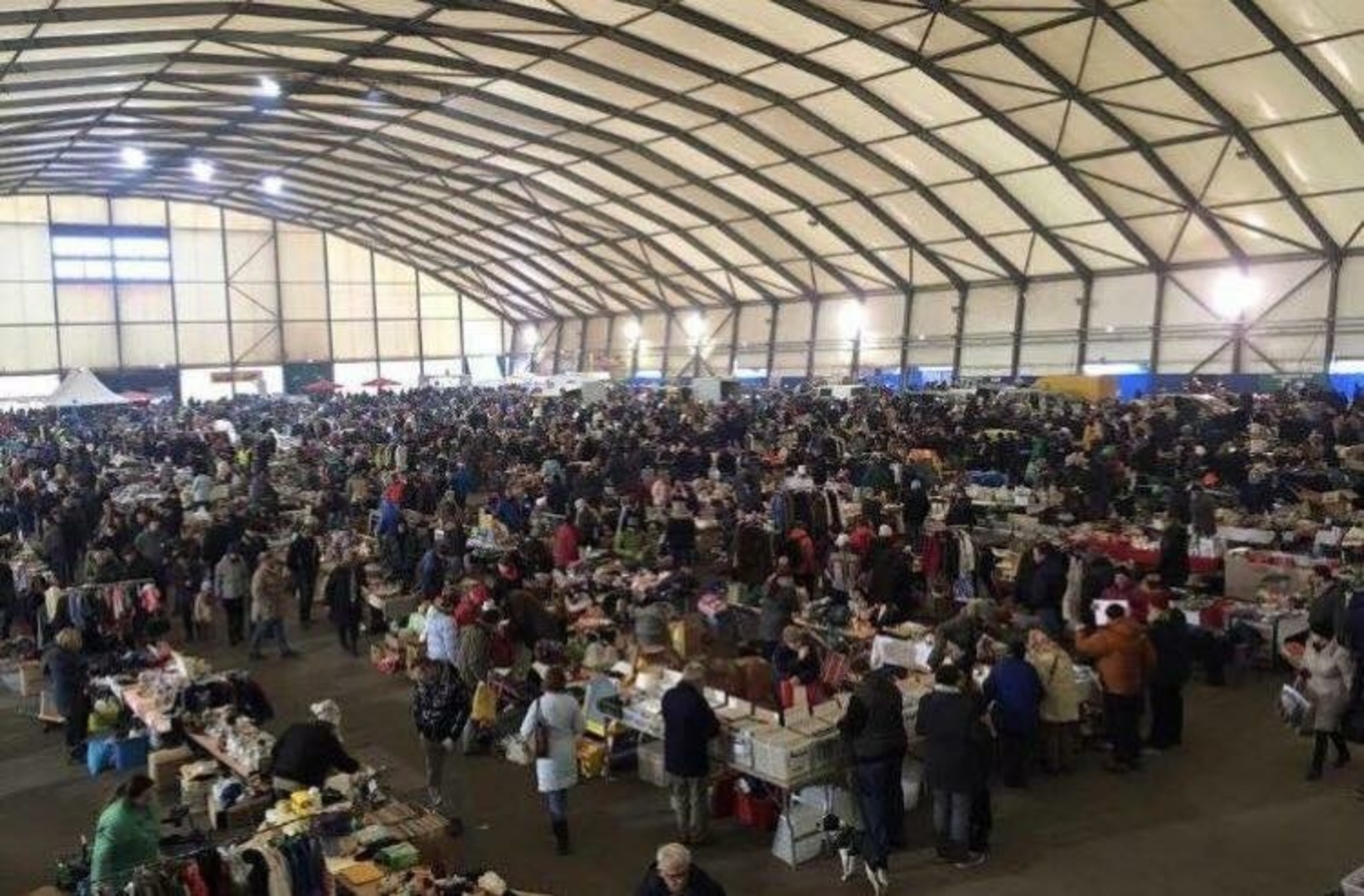 Großer Flohmarkt am Schwarzl in Premstätten - Graz-Umgebung
