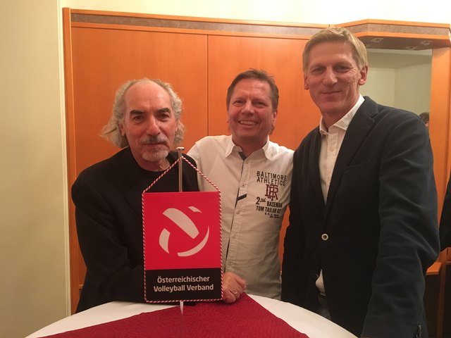 Gernot Leitner einstimmig zum ÖVV-Präsidenten gewählt! - Flachgau