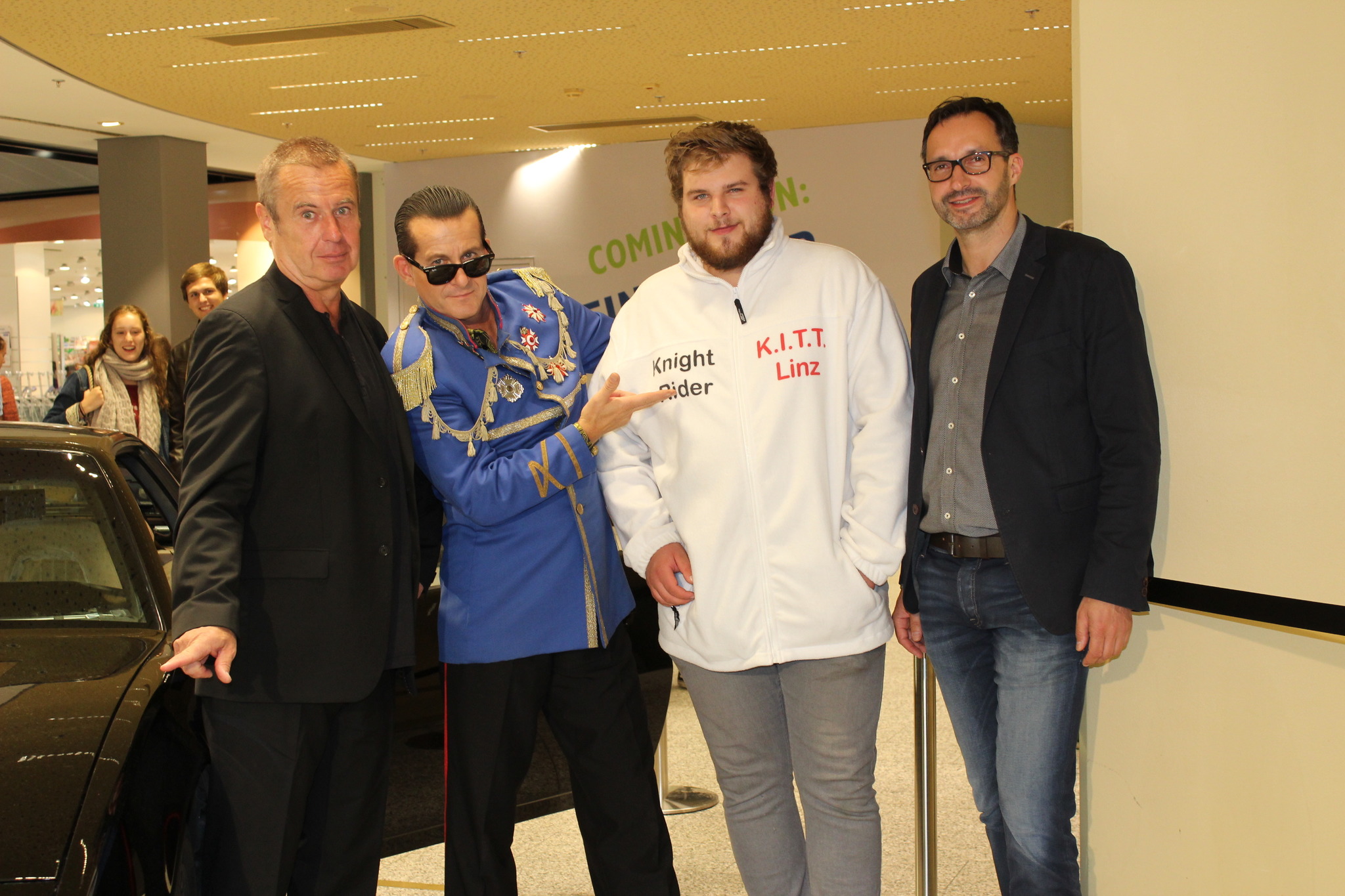 Shopping bis 23 Uhr und der Kitt aus Knight Rider - Innsbruck