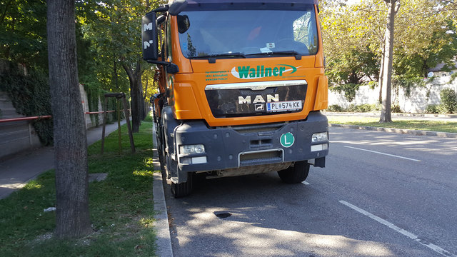Parken Im Wohngebiet Lkw