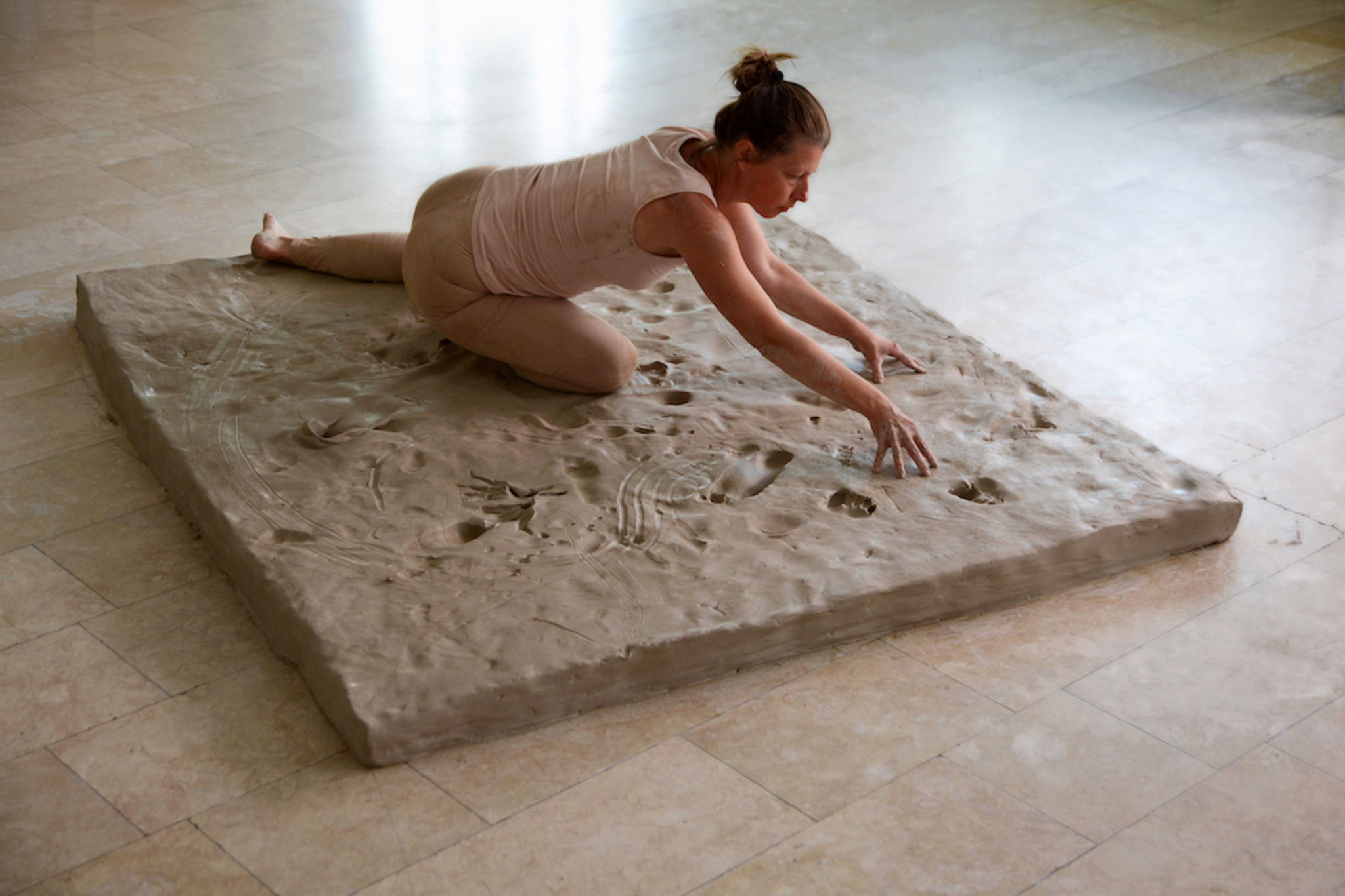 „LITTERED - müllSPUR“ - Eine interaktive Installation von Andrea Sadjak ...