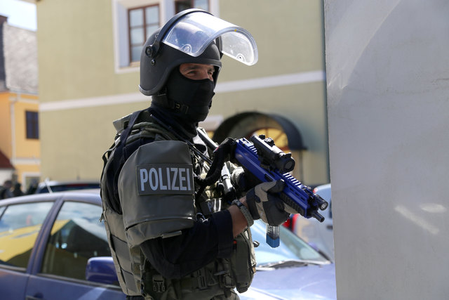 Schnelles Eingreifen der Einsatzkräfte samt COBRA in der Gemeinde St ...