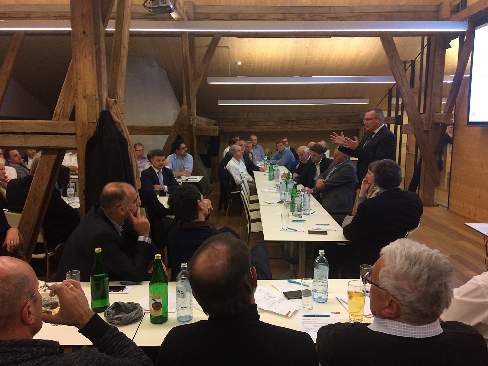 Tratter kriegt 100 Prozent - Hall-Rum