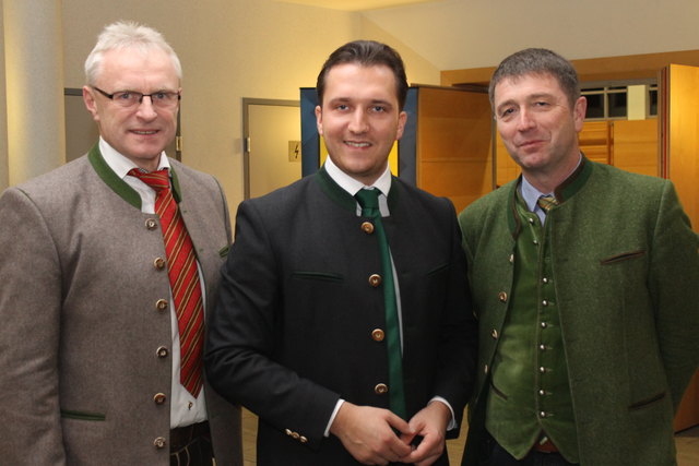 Volles Haus und gute Unterhaltung beim Ernte-Tanz - Braunau