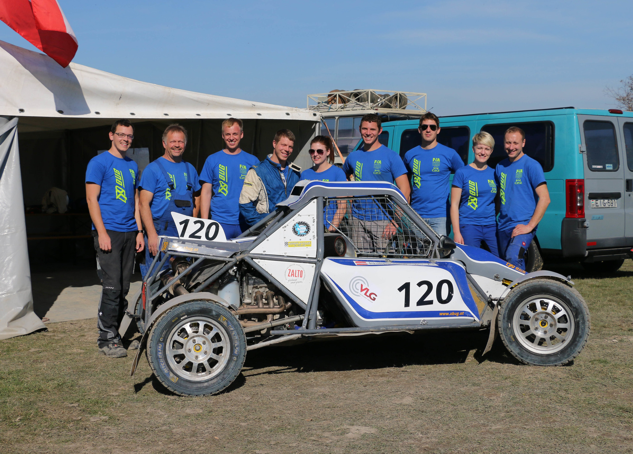 Welser FH-Absolvent siegt bei Autocross-Meisterschaft - Wels & Wels Land