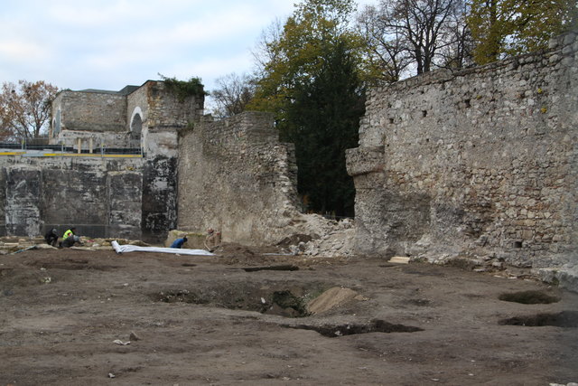 Loch in der Stadtmauer - Wiener Neustadt