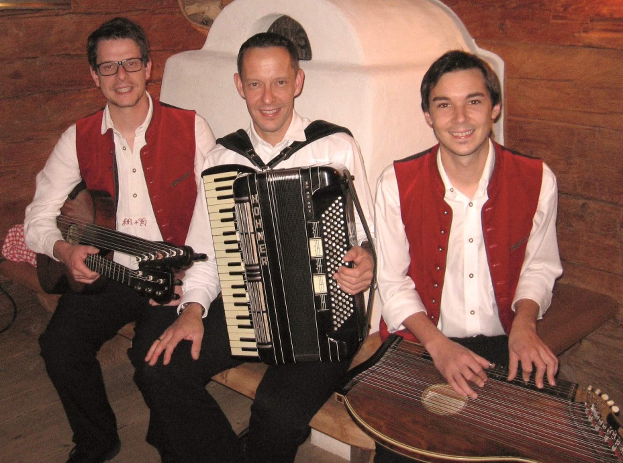 Gemütlicher Musikabend im Dorfsaal - Kitzbühel