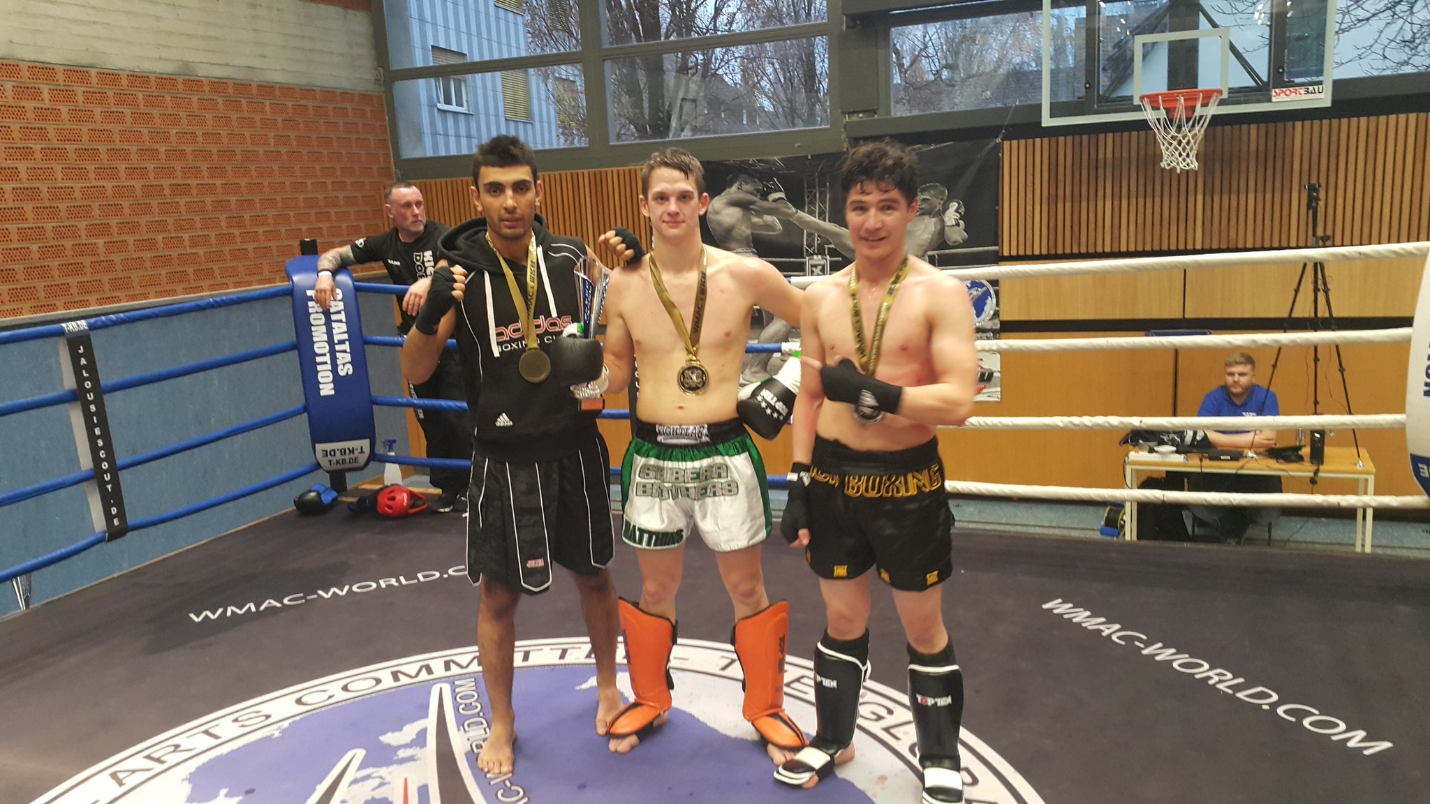 Zwei Goldene für Hagenbrunner Kickboxer - Korneuburg